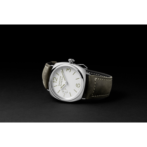 Panerai Radiomir镭得米尔Officine腕表 PAM 1384 45毫米 p.6000手动上链机械机芯 | CN 沛纳海官方网站